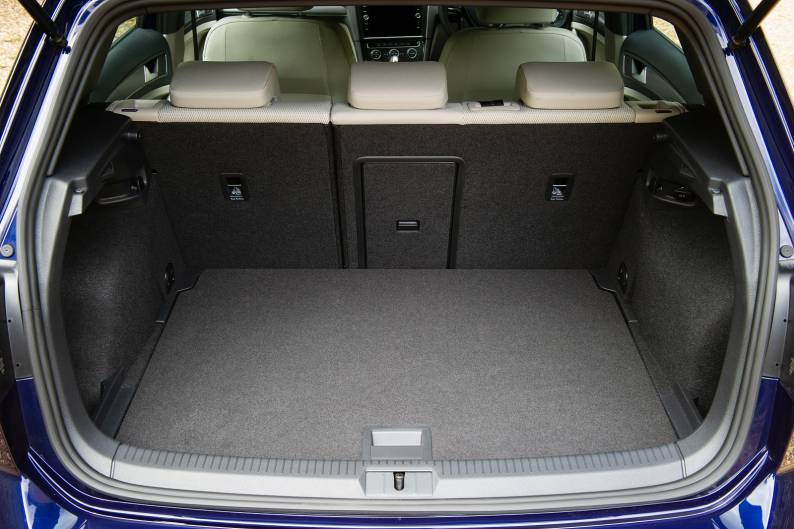 Volkswagen Golf review | Car review | RAC Drive