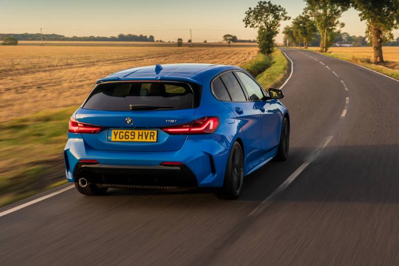 BMW 118i review | Car review | RAC Drive