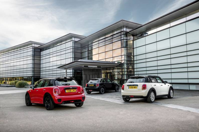 MINI 5-Door Hatch review | Car review | RAC Drive