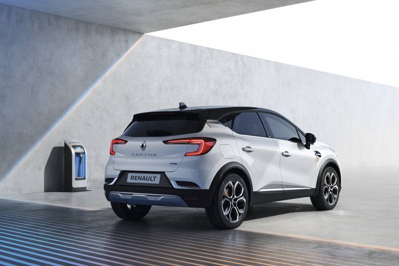 Renault Captur E-TECH Plug-in Hybrid 160 review | Car review | RAC Drive