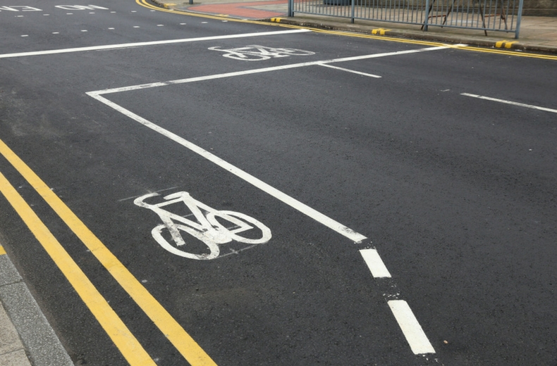 The middle of an intersection is apparently great place to stop and ...